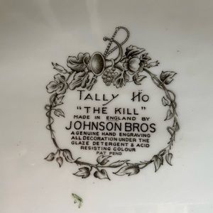 Johnson Brothers | Dining | Very Rare Johnson Bros Tally Ho Serving ...